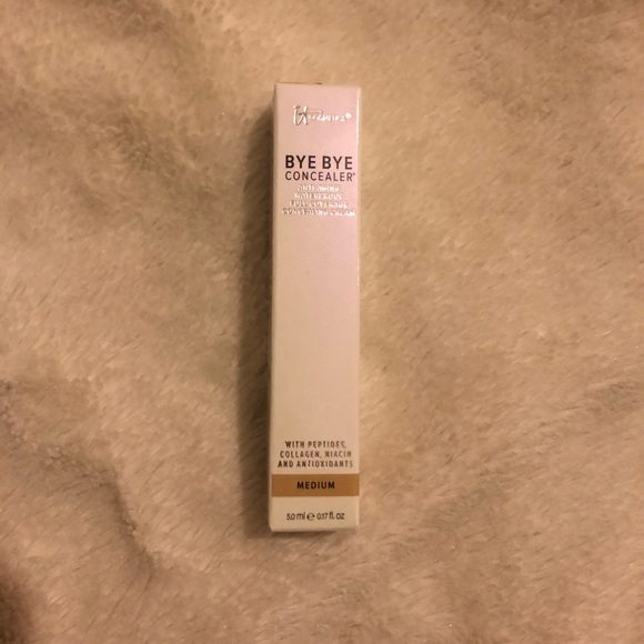 it cosmetics | Makeup | It Cosmetics Concealer | Poshmark